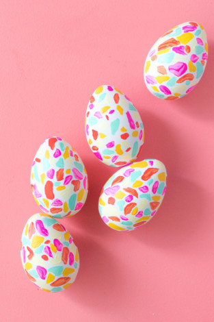 33 Egg-citing Ways for Coloring Easter Eggs – Tip Junkie
