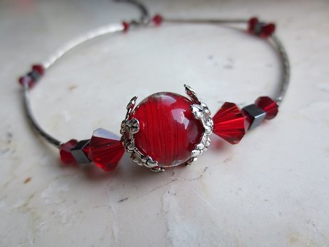 Easy Red Beaded Necklace Design Idea – Tip Junkie
