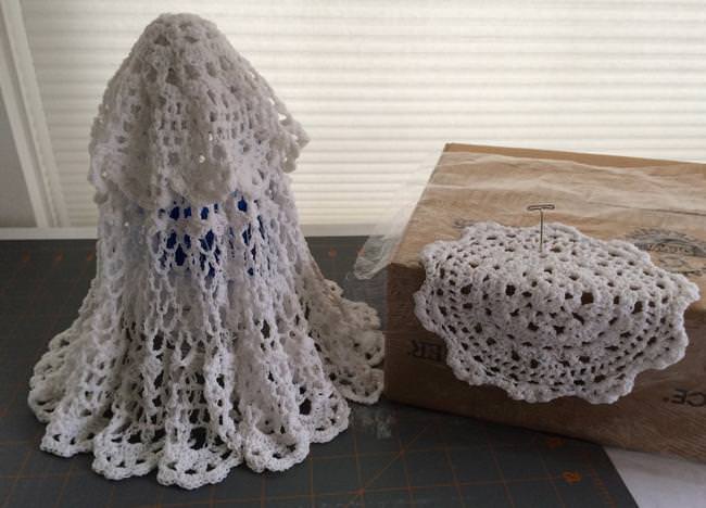 How to Make a Starched Doily Angel Christmas Tree Topper – Tip Junkie