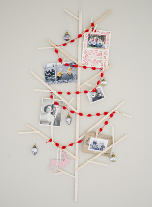 10 DIY Wall Christmas Tree Ideas – Tip Junkie