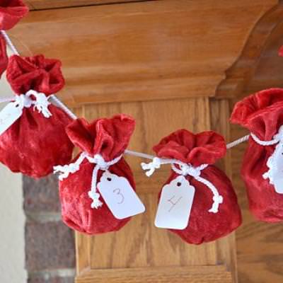 Santa Sack Advent Calendar {Christmas Countdown} – Tip Junkie