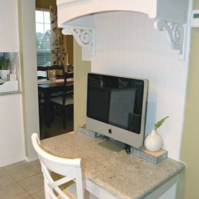 How to Build a Desk {tutorial} – Tip Junkie