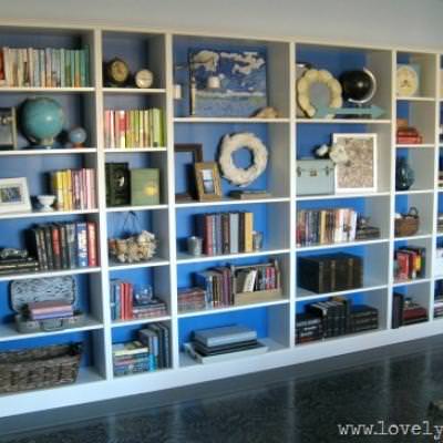 How to Style a Bookcase {how to} – Tip Junkie