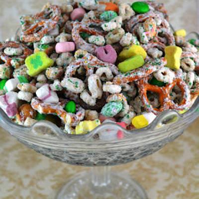 Lucky Charms Snack Mix {Recipe} – Tip Junkie
