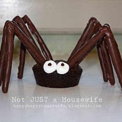 Peanut Butter and Chocolate Spiders { – Tip Junkie