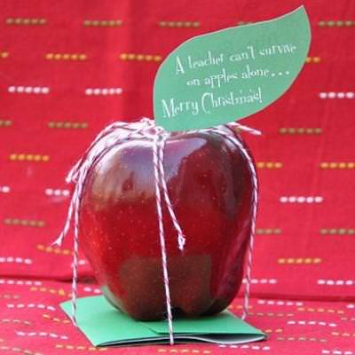 Apple with GIft Card {Teacher Gift Idea} – Tip Junkie