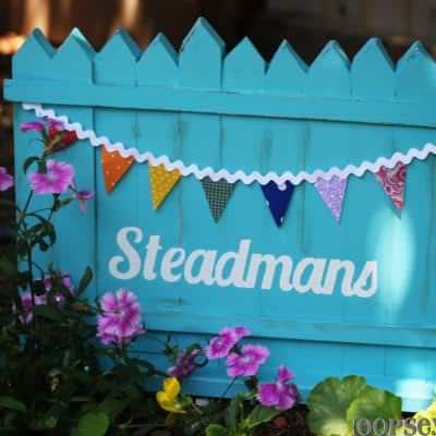 DIY Picket Fence Garden Sign {Personalized} – Tip Junkie