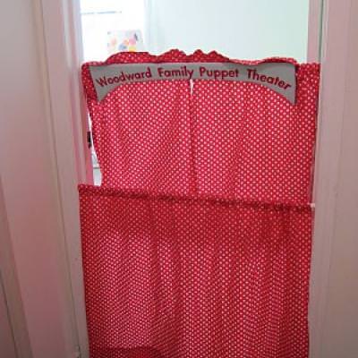 Puppet Theater Kit {How-To} – Tip Junkie