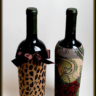 Wine Bottle Skins {Re-Purposed Gift Wrapping} – Tip Junkie