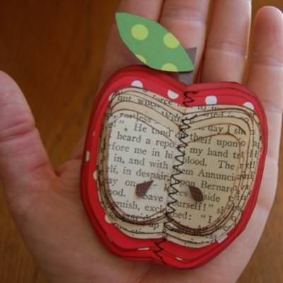 Make an Apple Out of Book Paper {Craft Idea} – Tip Junkie