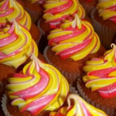 How To Swirl Frosting {Cake Ideas} – Tip Junkie