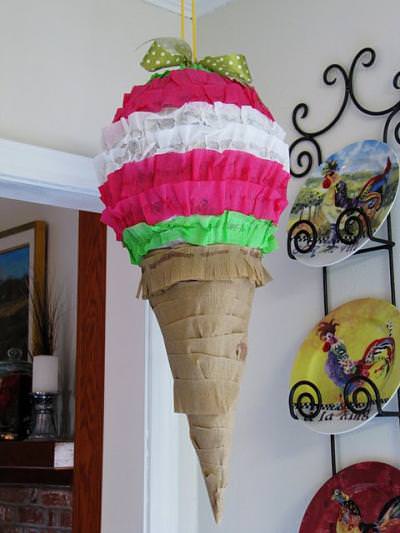 Make A Ruffled Pinata {How-To} – Tip Junkie