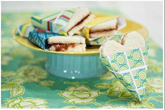 Tea Sandwich Holder {Free Pattern} – Tip Junkie