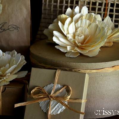 Corn Husk Flower {Thanksgiving Floral Designs} – Tip Junkie