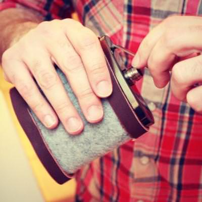 DIY Flask Cover {No-Sew} – Tip Junkie