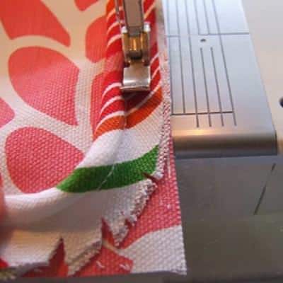 Learn How-To Sew Piping While Making a Cushion {Piping} – Tip Junkie