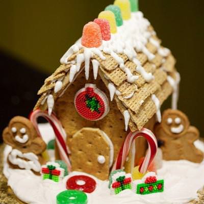 Mini Gingerbread Houses {Christmas Activities} – Tip Junkie