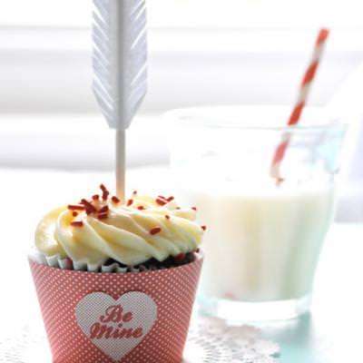 DIY Cupid’s Arrow Cupcake Toppers {Valentines Party} – Tip Junkie